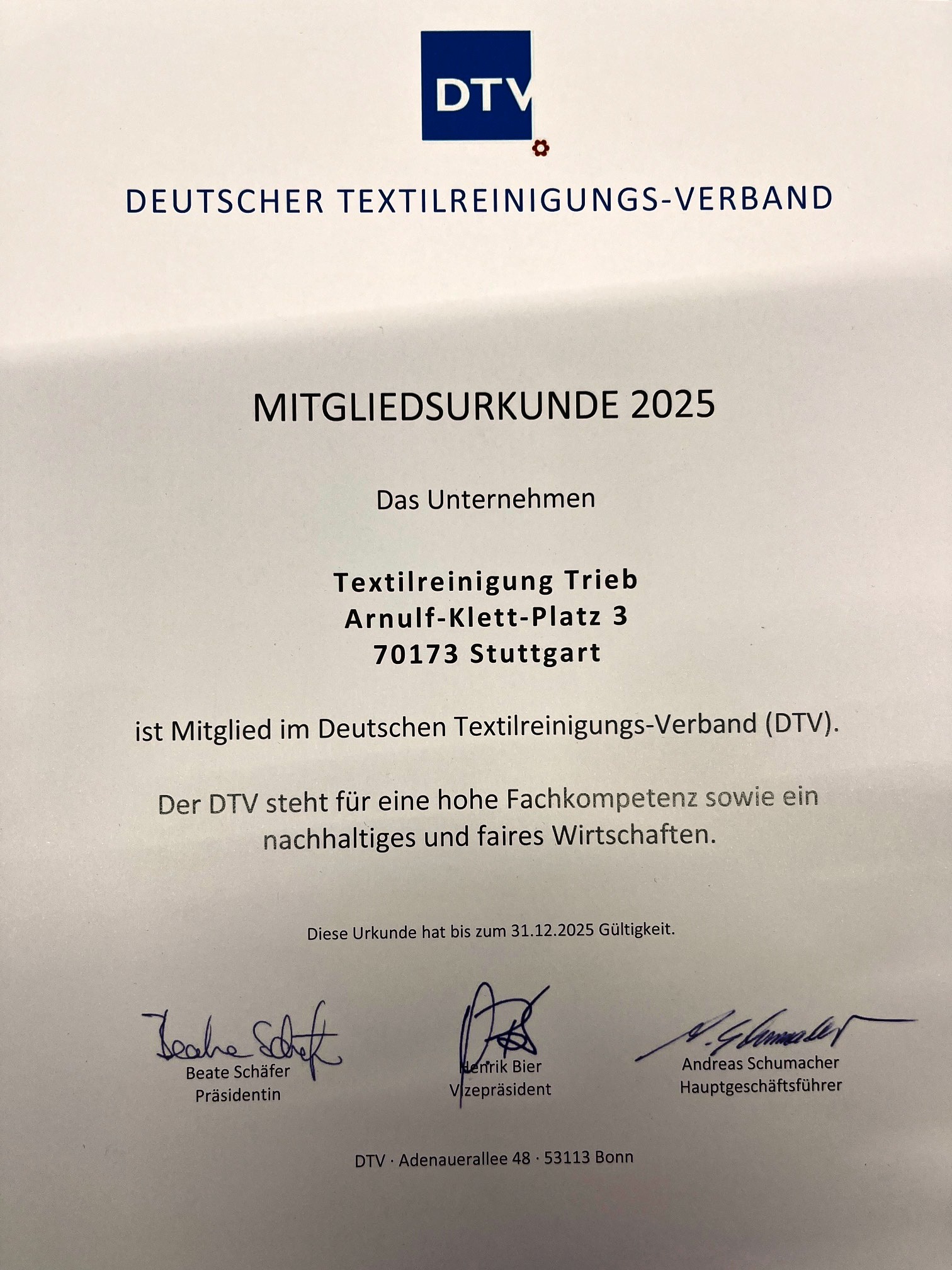 Qualität bestätigt mit DTV Mitgliedsurkunde 2025 | Textilreinigung Trieb
